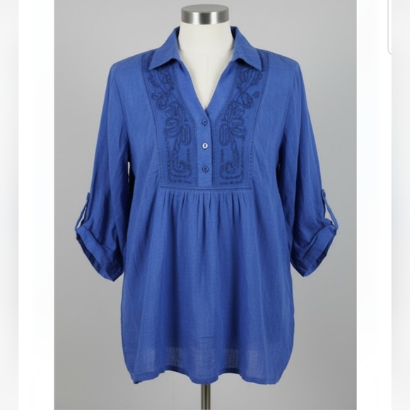 Reba | Tops | Reba Blouse Sz Medium Nwot | Poshmark